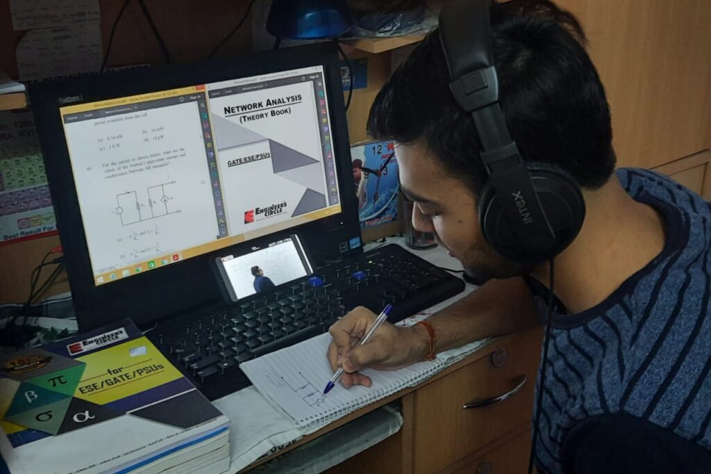 Courses - Engineers Circle